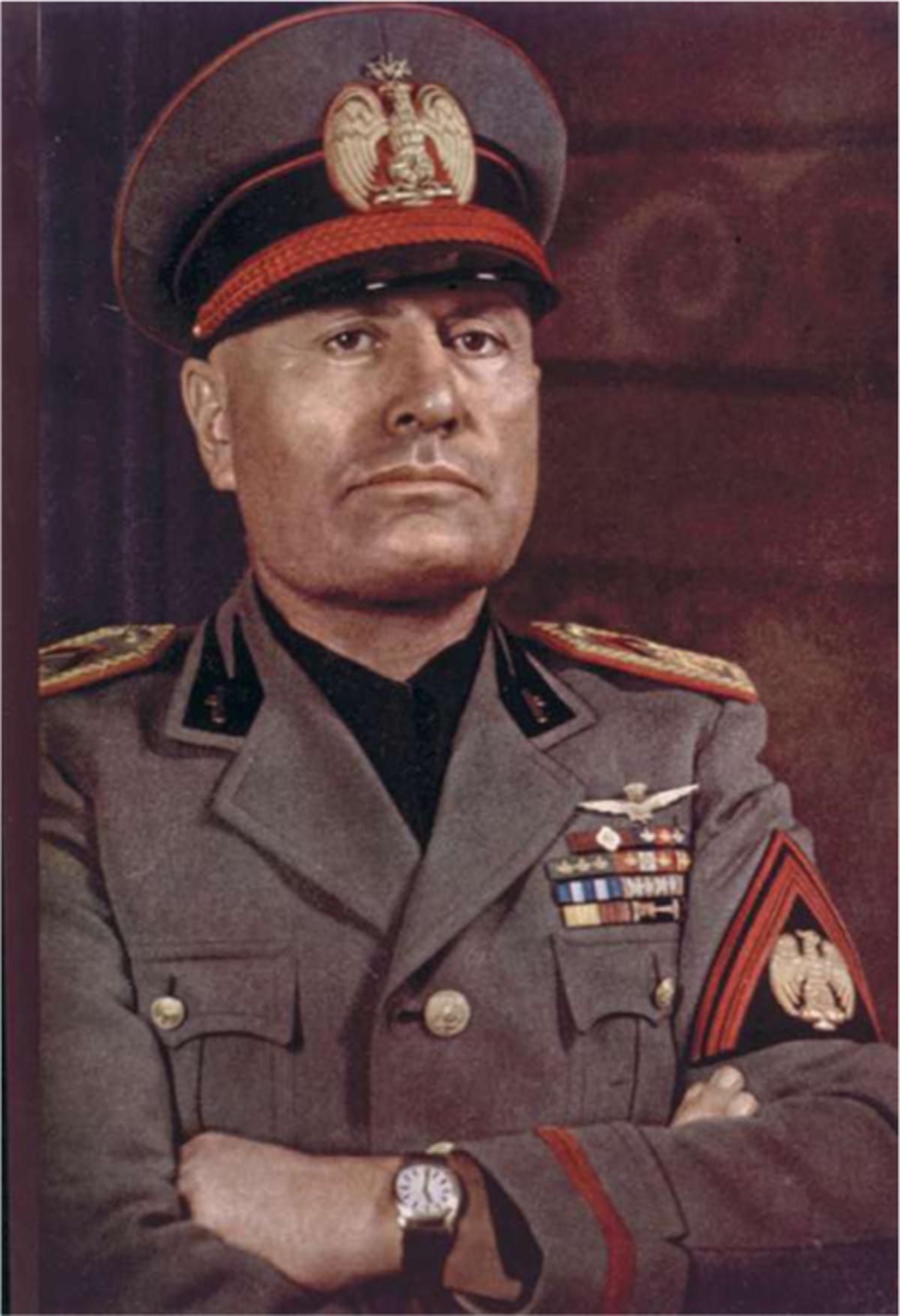 BENITO MUSSOLINI 1883 - 1945