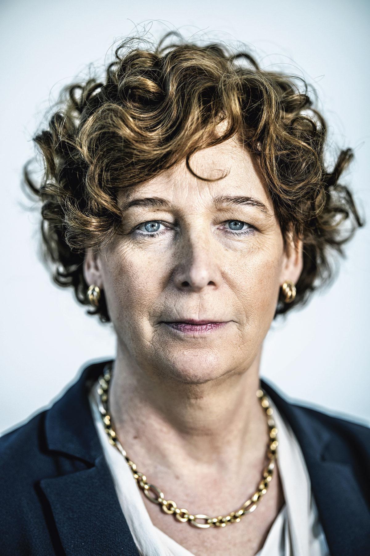 Petra De Sutter: 'Volledige lockdown is snelste manier om virus te ...