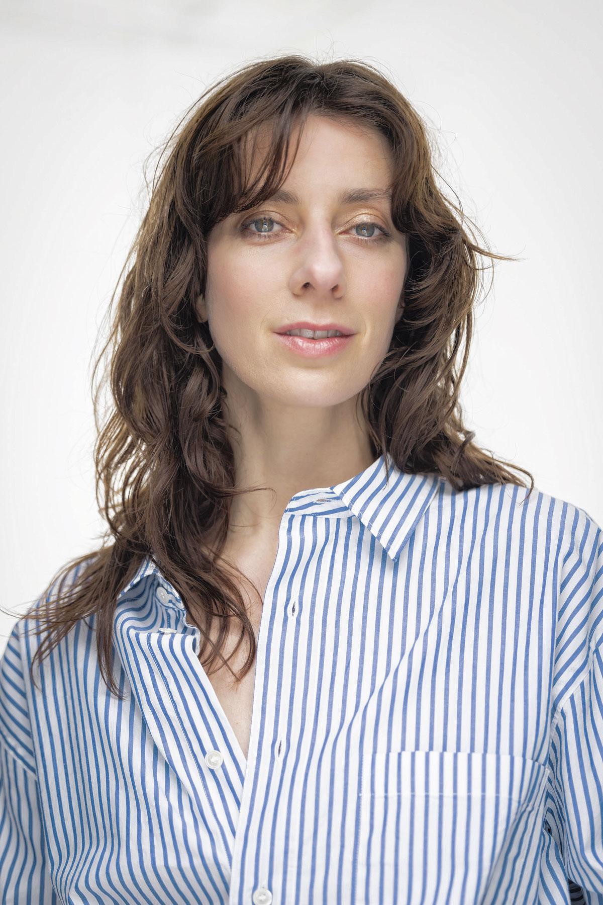 In ‘Poupehan’ vraagt Laurence Roothooft zich af wat er gebeurt als je ...