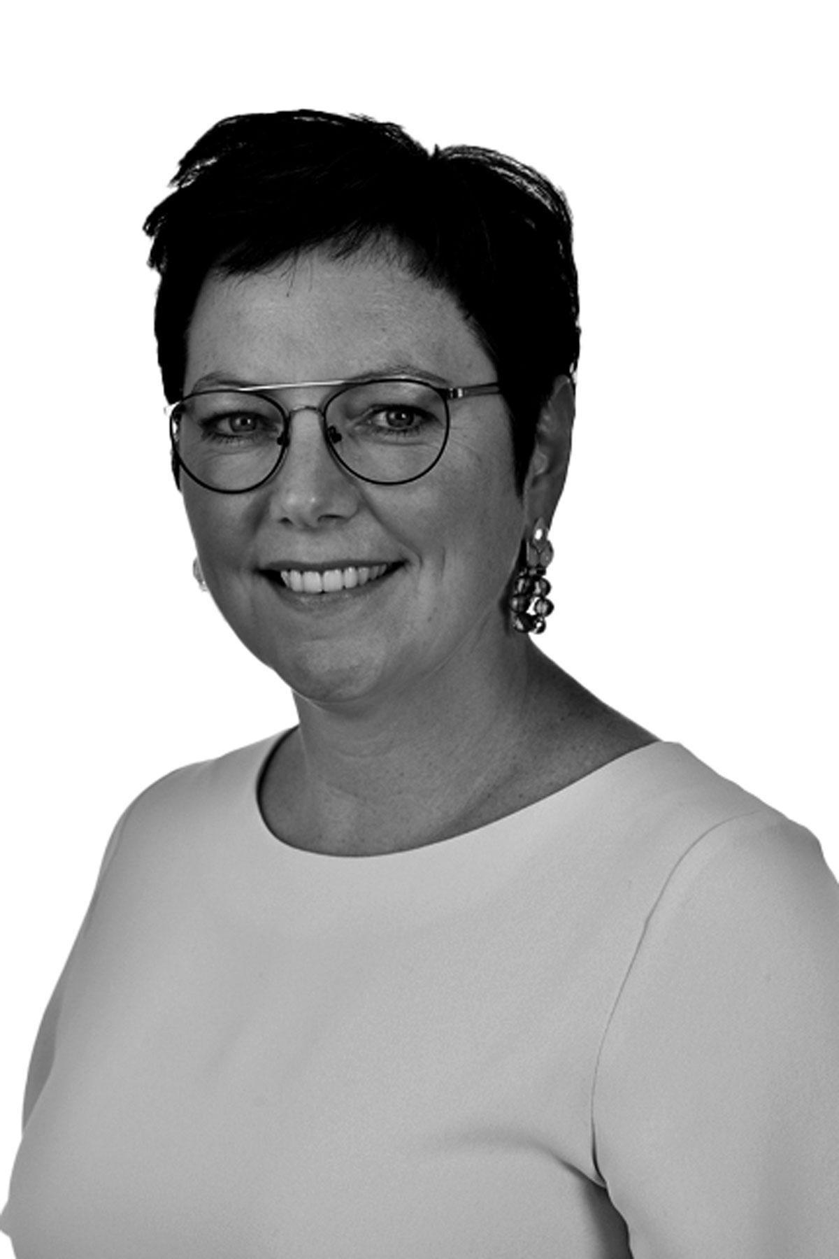 Leen Dierick Wil zonnebanken verbieden
