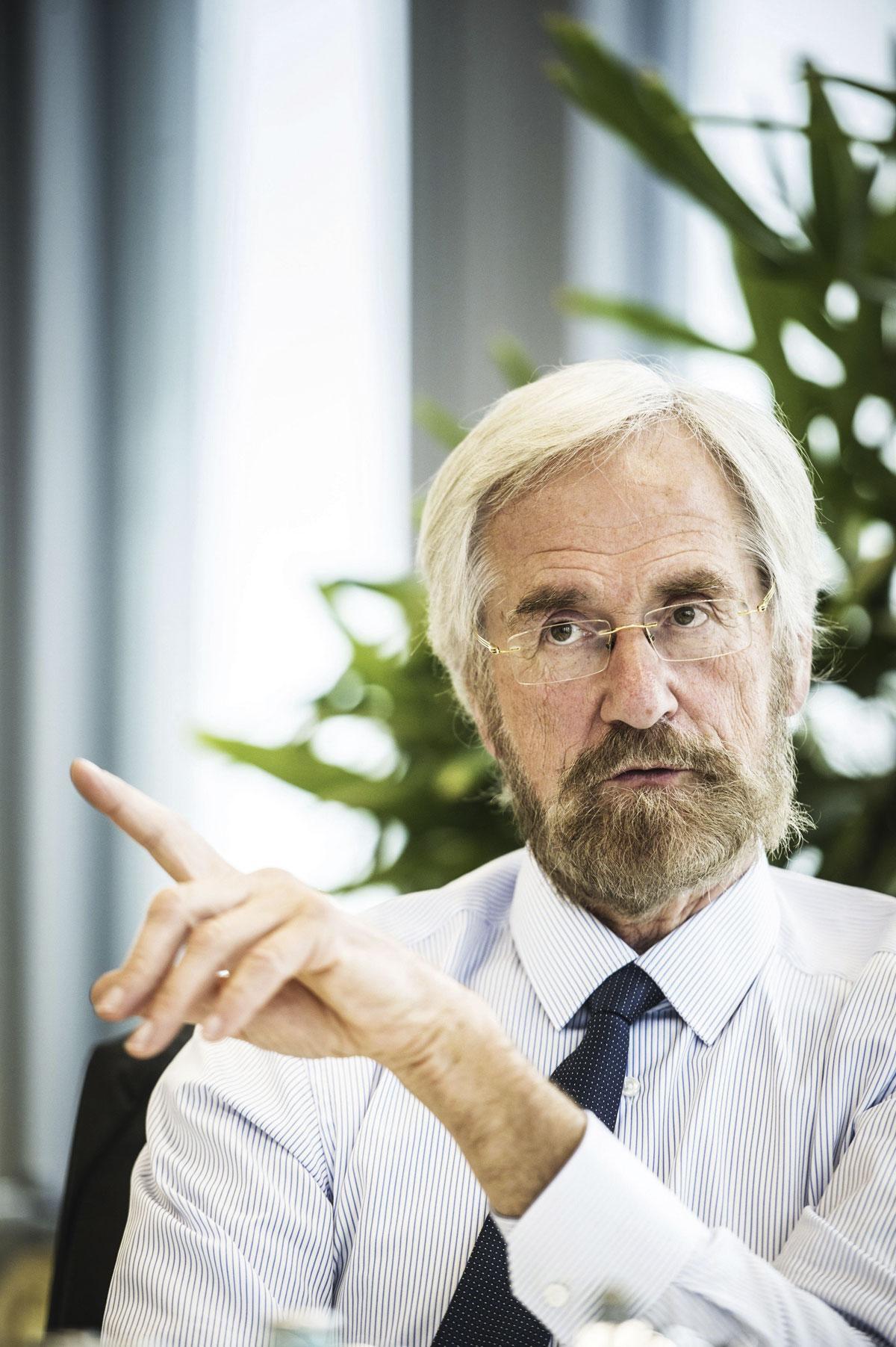 Peter Praet (ex-hoofdeconoom ECB) over de coronacrisis: 'Twee jaar voor ...