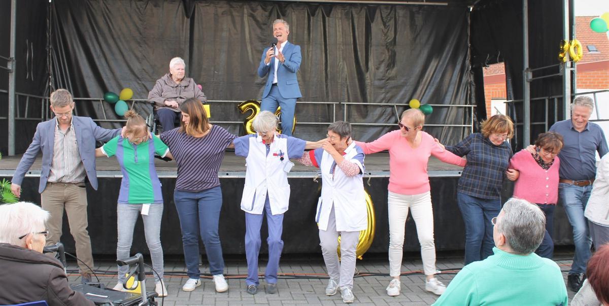 Twintig jaar wzc Ter Linde gevierd in Gits - KW.be