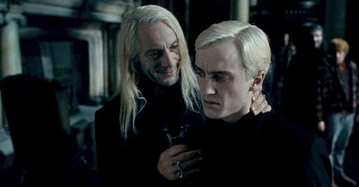 Lucius et Draco Malefoy s'offrent une réunion touchante