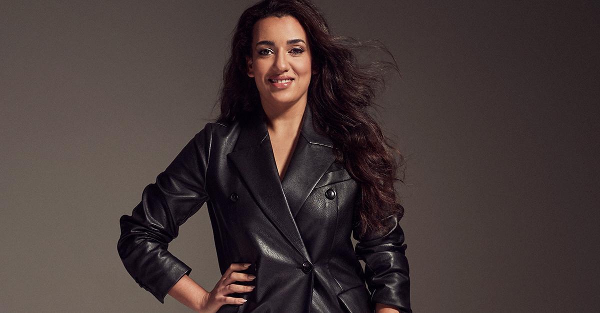 Serine Ayari: “Mijn mama kreeg op mijn 26ste kanker en zei: ‘Denk niet ...