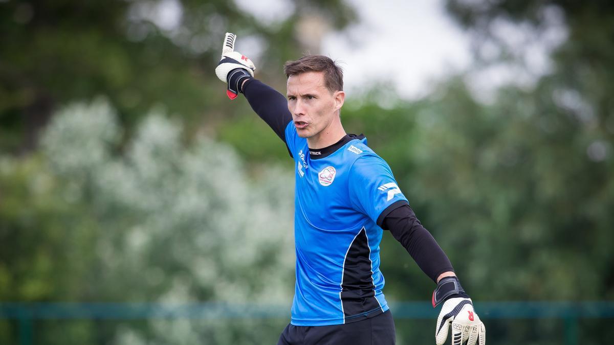 Sammy Bossut hervat bij Essevee de trainingen in kleine groepjes ...