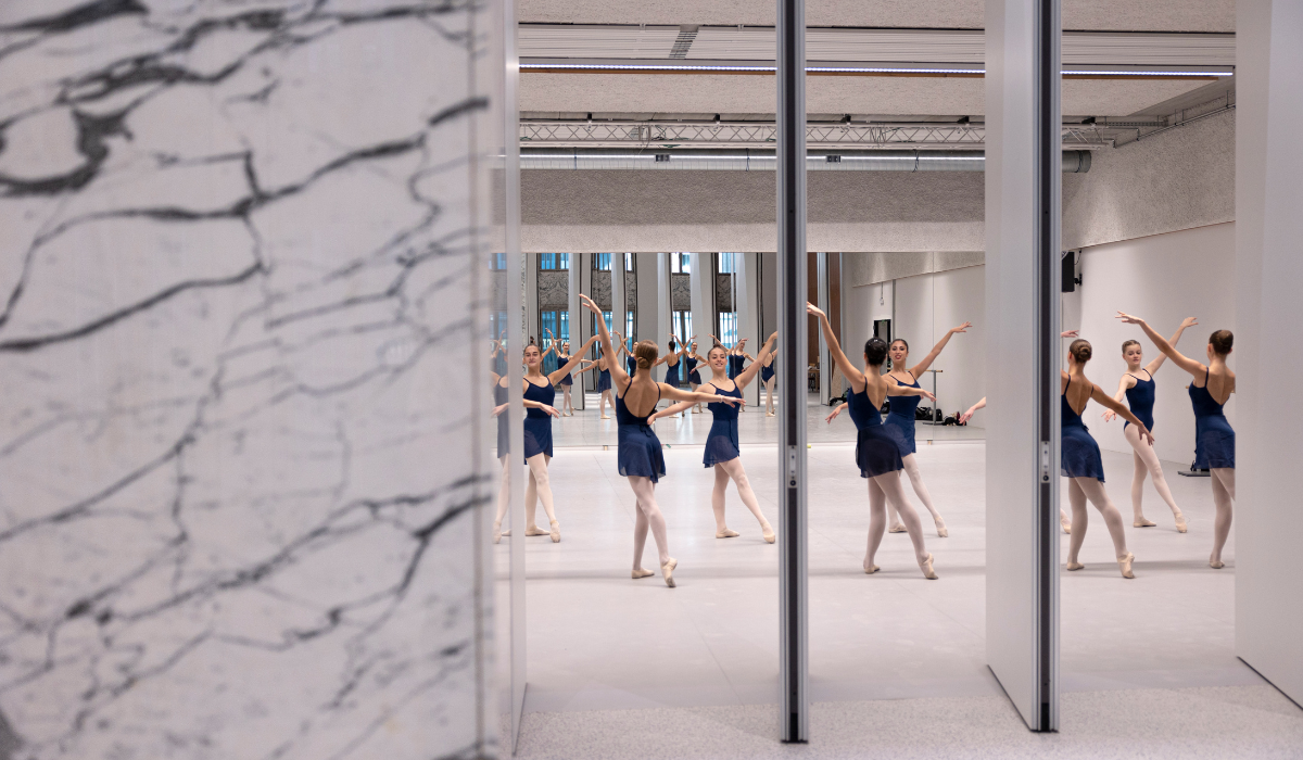 Une école de danse internationale de 10 000 m² a ouvert à Liège