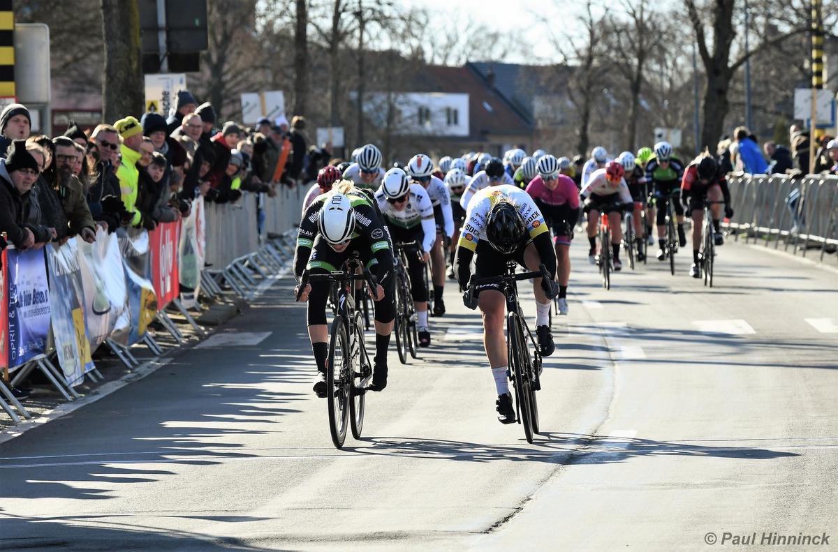 Vliegende start van het seizoen voor Julie Stockman: “In de ...