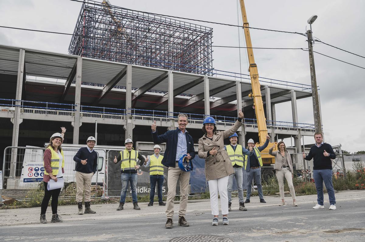In Izegem kijkt men met grote ogen naar de nieuwbouw van Moderna Products langs de Zuidkaai - KW.be