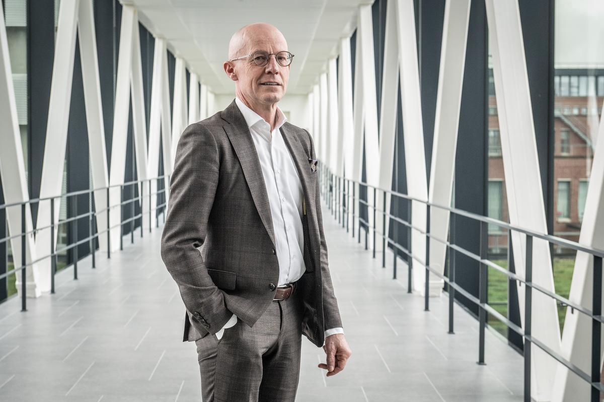 CEO Johan Hellings (59) staat sinds dag 1 en dus al tien jaar aan het ...
