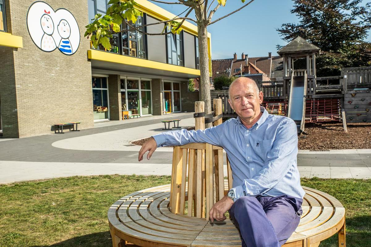 Jan Bogaert met pensioen als directeur van BS De Verrekijker in Rumbeke ...