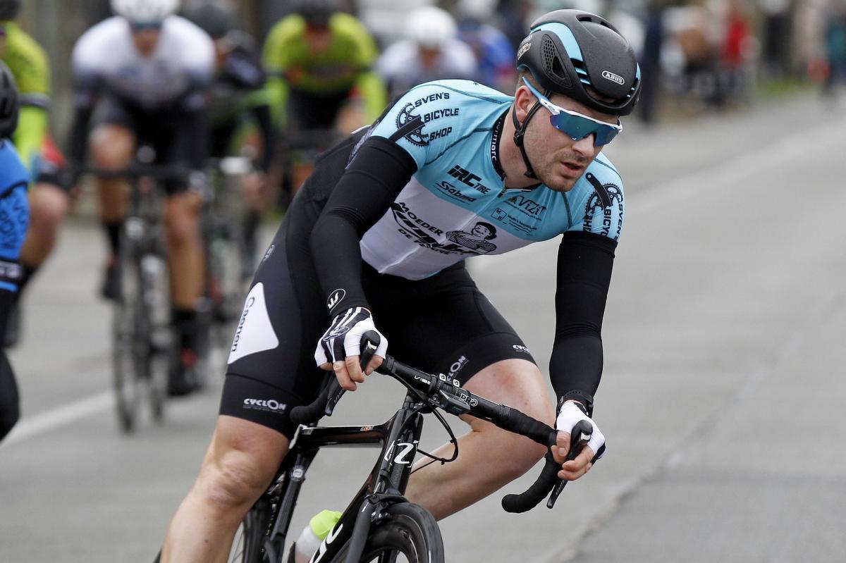 Elite zonder contract Cédric Defreyne uit Koekelare is scherper na een ...