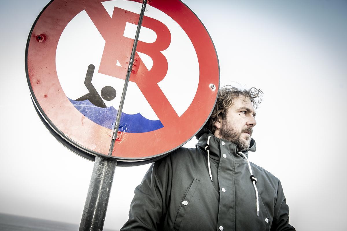 Acteur Sebastien Dewaele wil - onder voorbehoud - bij mensen in den hof ...