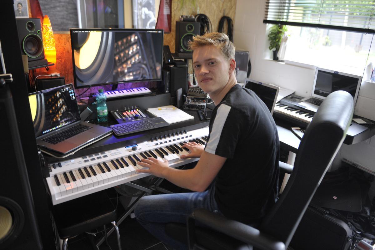 Jérémie Vrielynck staat al vijftien weken met 'Alleen bij jou' in de ...