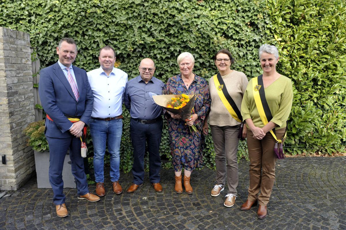 Jozef en Linda uit Ingelmunster toosten op 50 jaar huwelijksgeluk - KW.be
