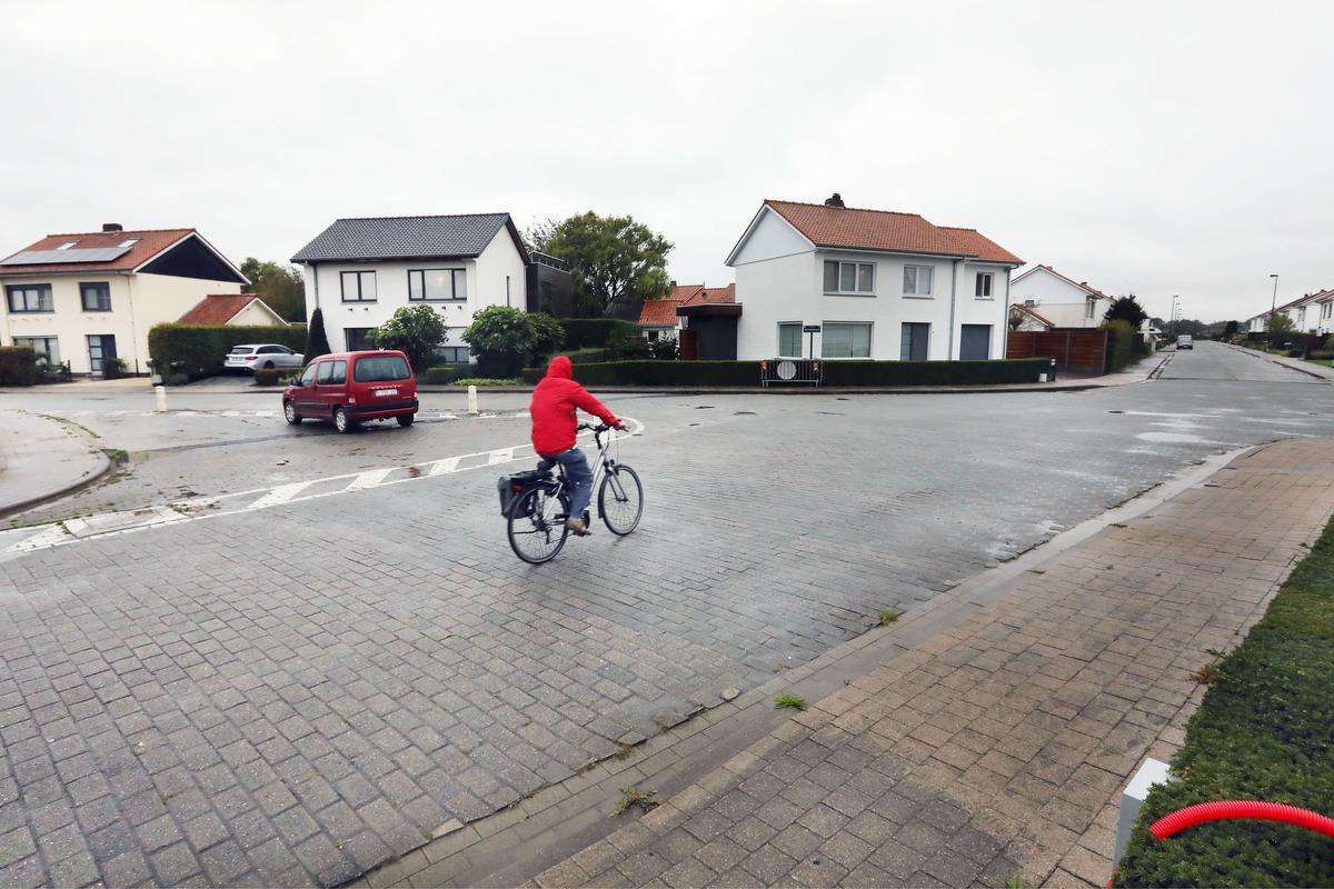 Drie Torhoutse kruispunten worden veiliger - KW.be