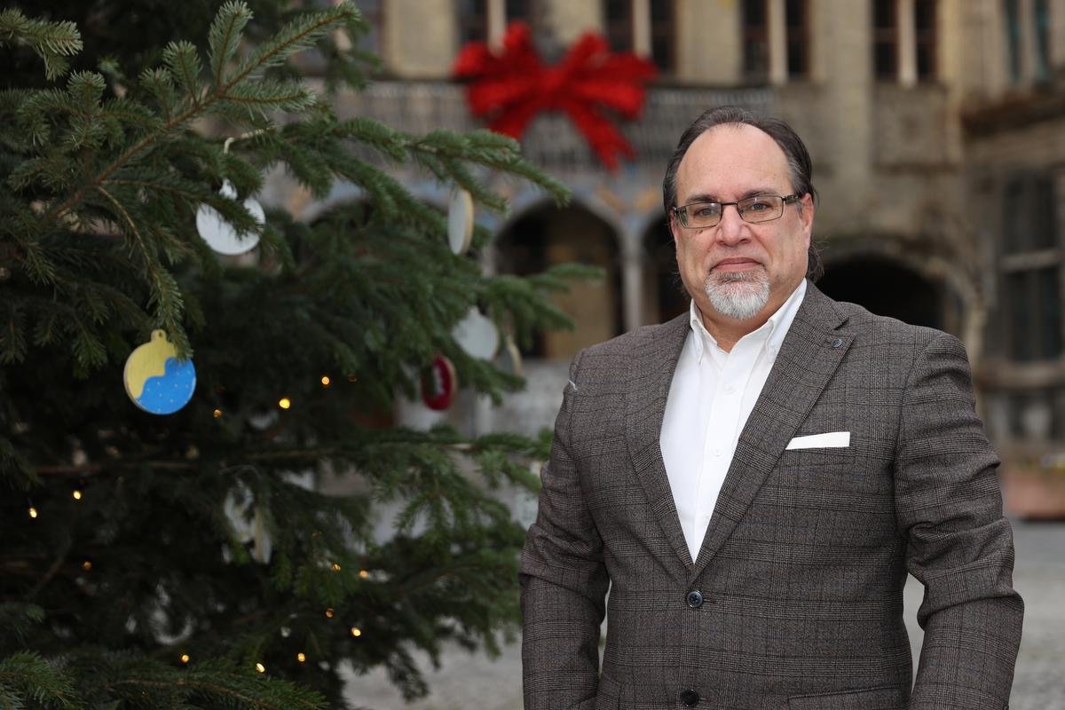 Burgemeester Peter Roose zag hoe corona Veurne in 2020 niet klein kreeg ...