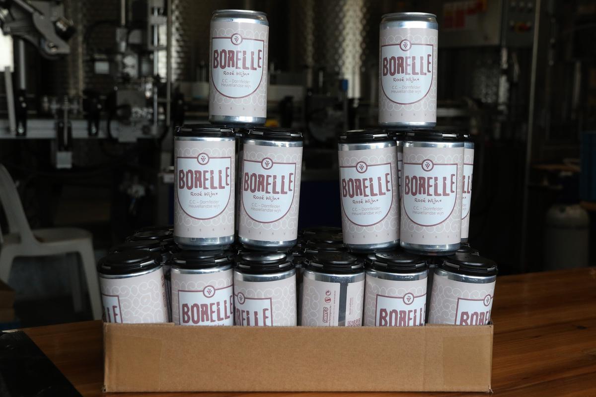 Borelle pakt uit met wijn in blik - KW.be