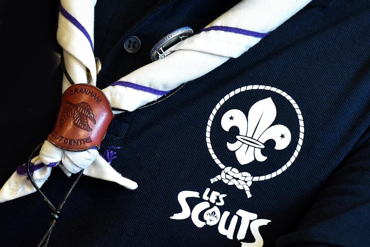 Gewapende overval op Zwevegemse scouts op kamp in Temse - KW.be