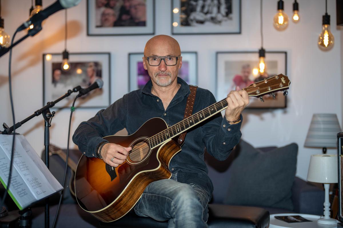 Luc Geuvens is een muzikale duizendpoot uit Leffinge: “Graag op ...