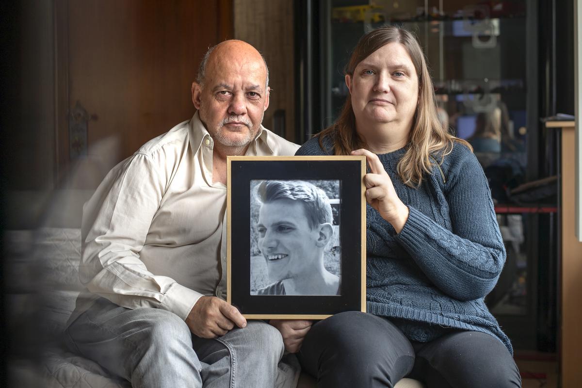 Vier jaar na dodelijk motorongeval krijgt Kevin Maertens SAVE-bord ...