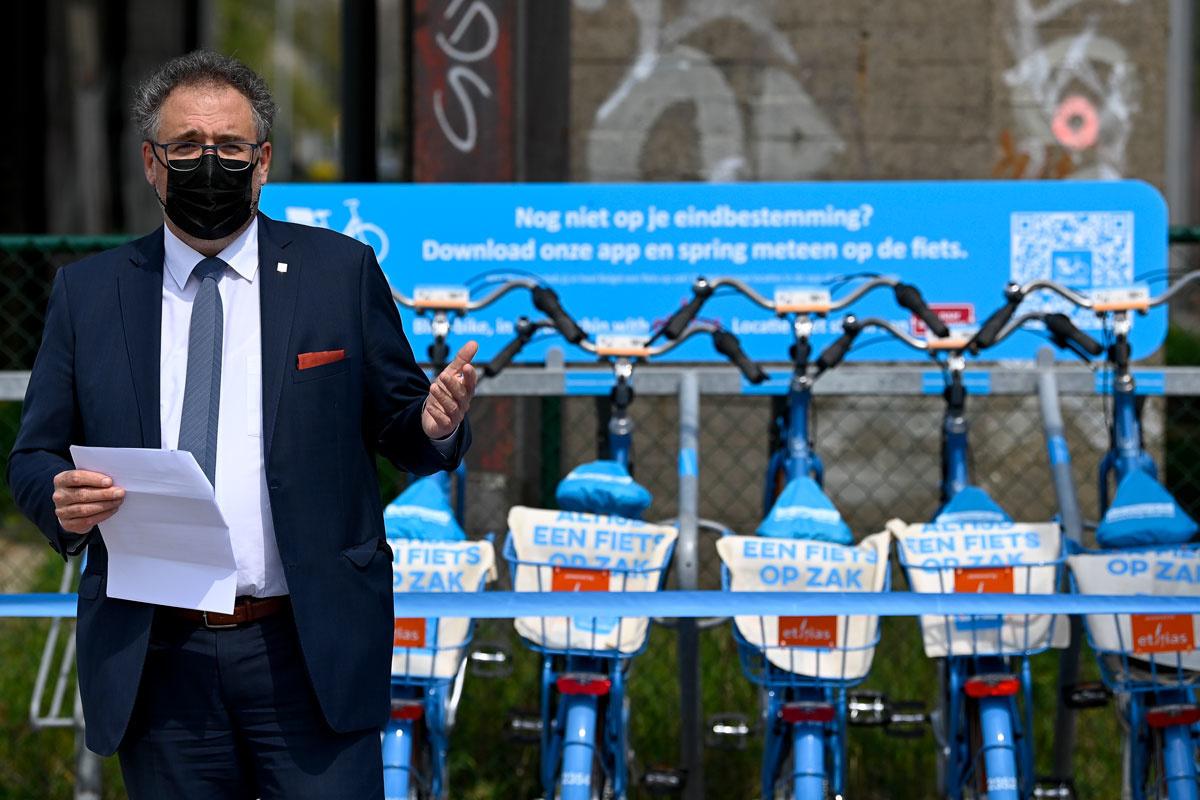 'Gratis geld voor toeristen en stadsgenoten? Koen Kennis betoont zich ...