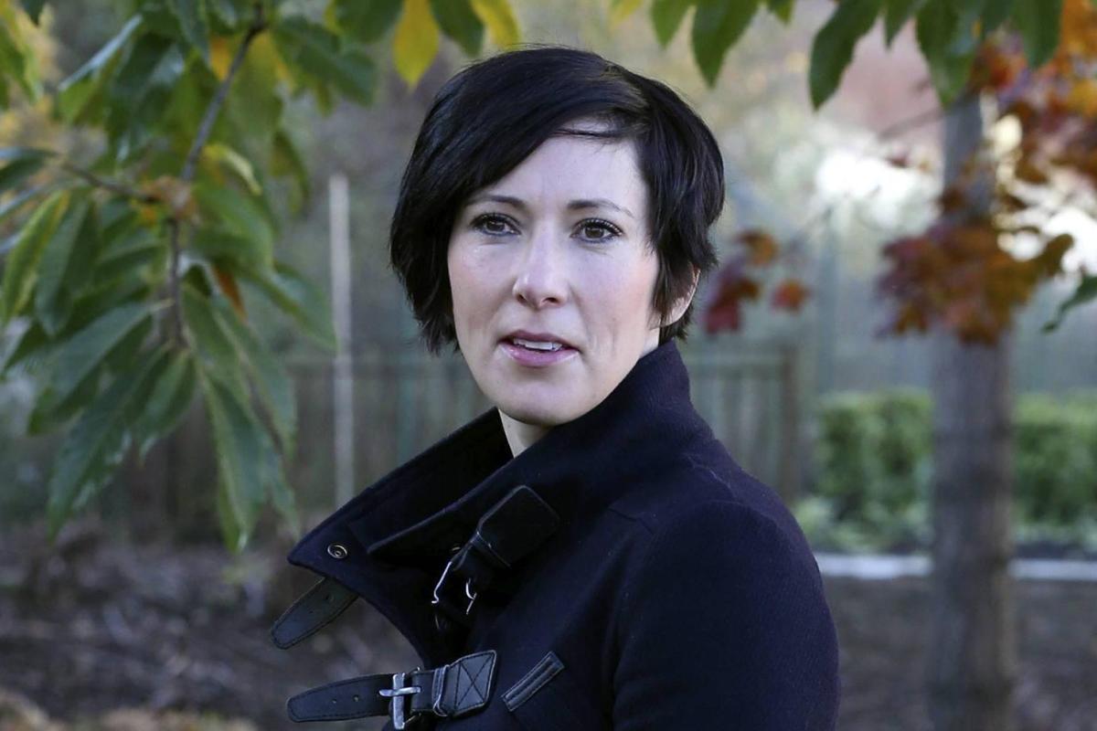 Saskia De Coster wordt eerste 'huisschrijver' van de KU Leuven