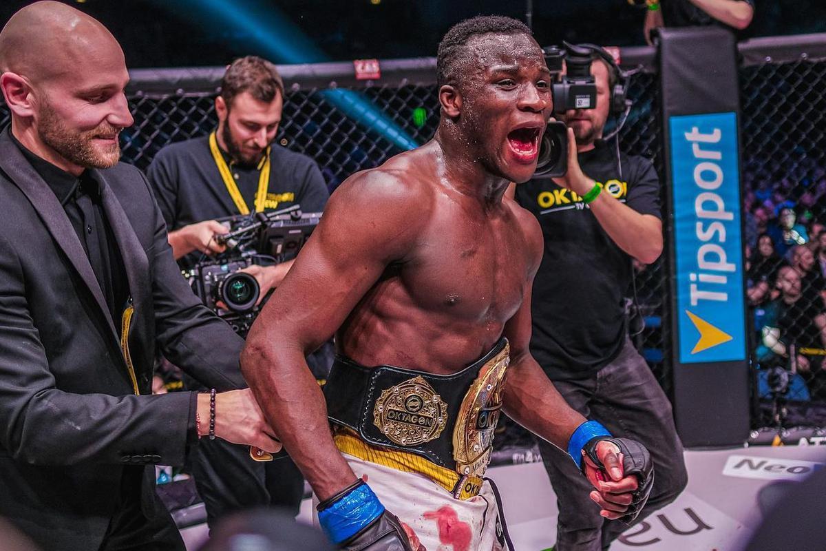 MMA-fighter Keita Losene half jaar geleden nog even in cel, nu opnieuw ...