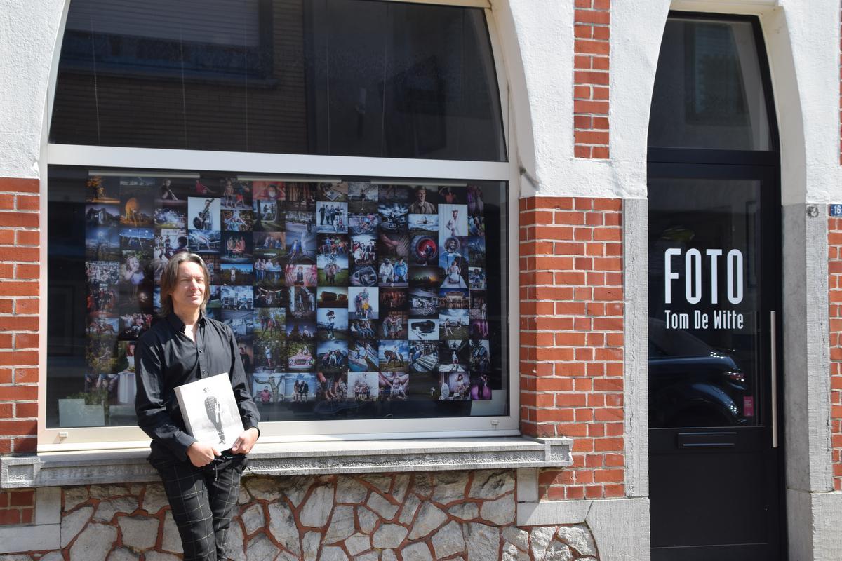 Tom De Witte (50) breekt met traditionele schoolfotografie: “Meer de ...