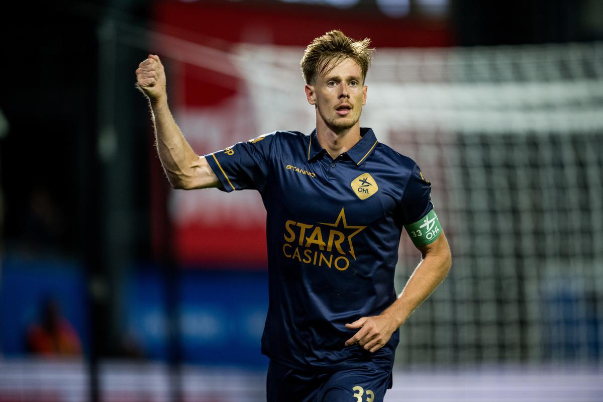 Gistelnaar Mathieu Maertens bindt zich langer aan OH Leuven - KW.be