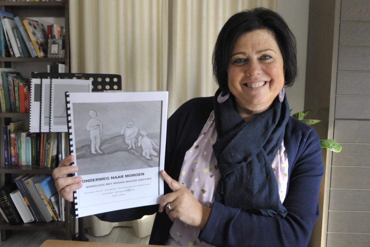 Isabel brengt weer troost: Derde productie met eigen teksten en ...