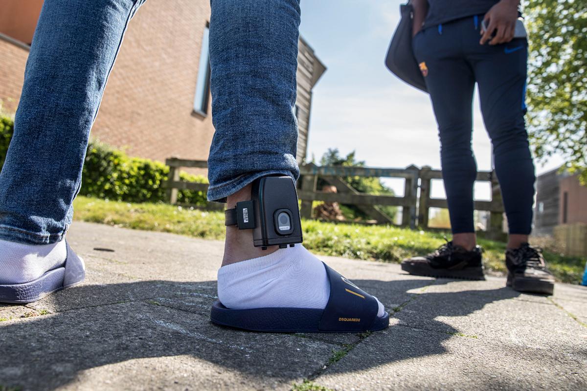 Vlaamse aankoop van enkelbanden: een klucht van (minstens) acht jaar