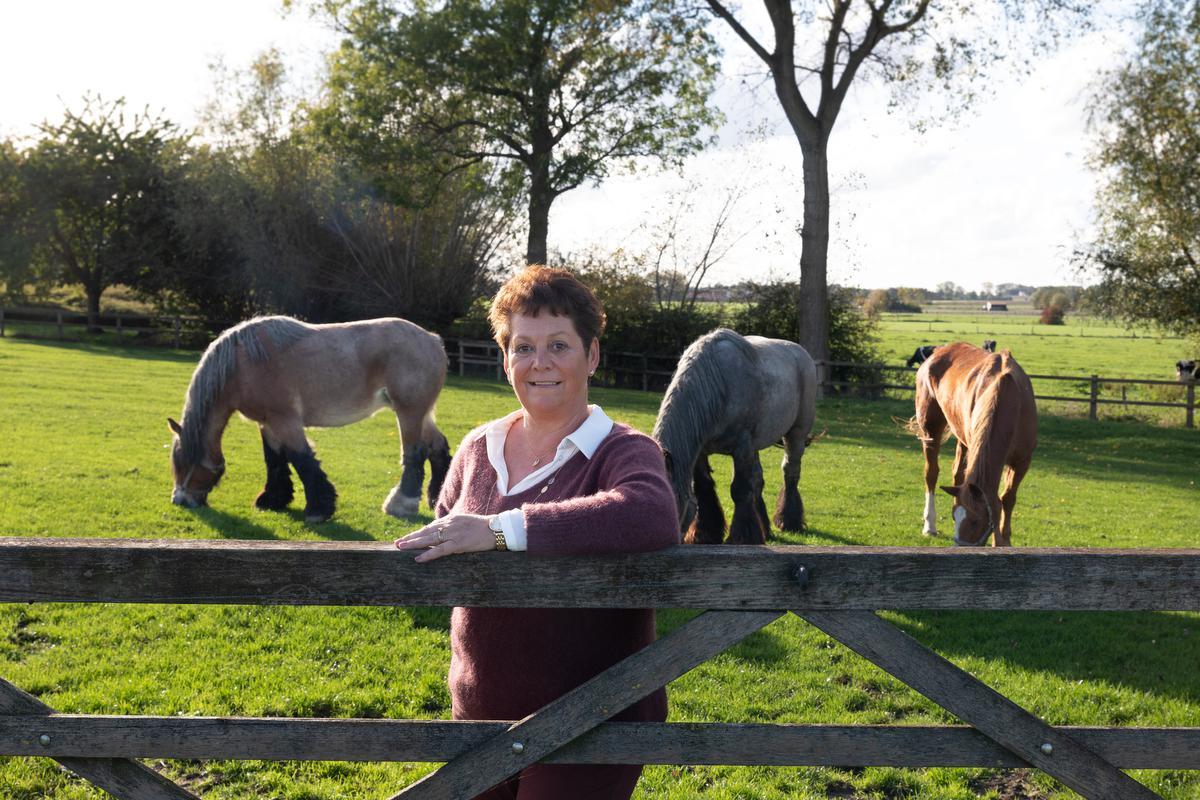 Greet Vanrenterghem is eerste vrouwelijke deken van Sint-Elooi - KW.be