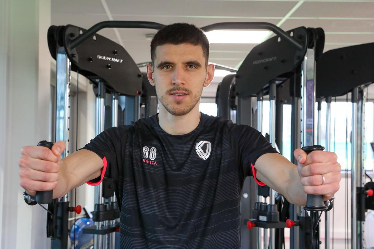 KVO strikt Kroaat Matej Rodin (26) om defensie te versterken - KW.be