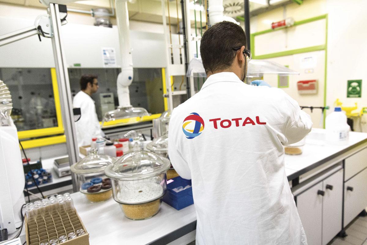 Patrick Pouyanné (CEO Total) ziet een bubbel in de energiesector ...