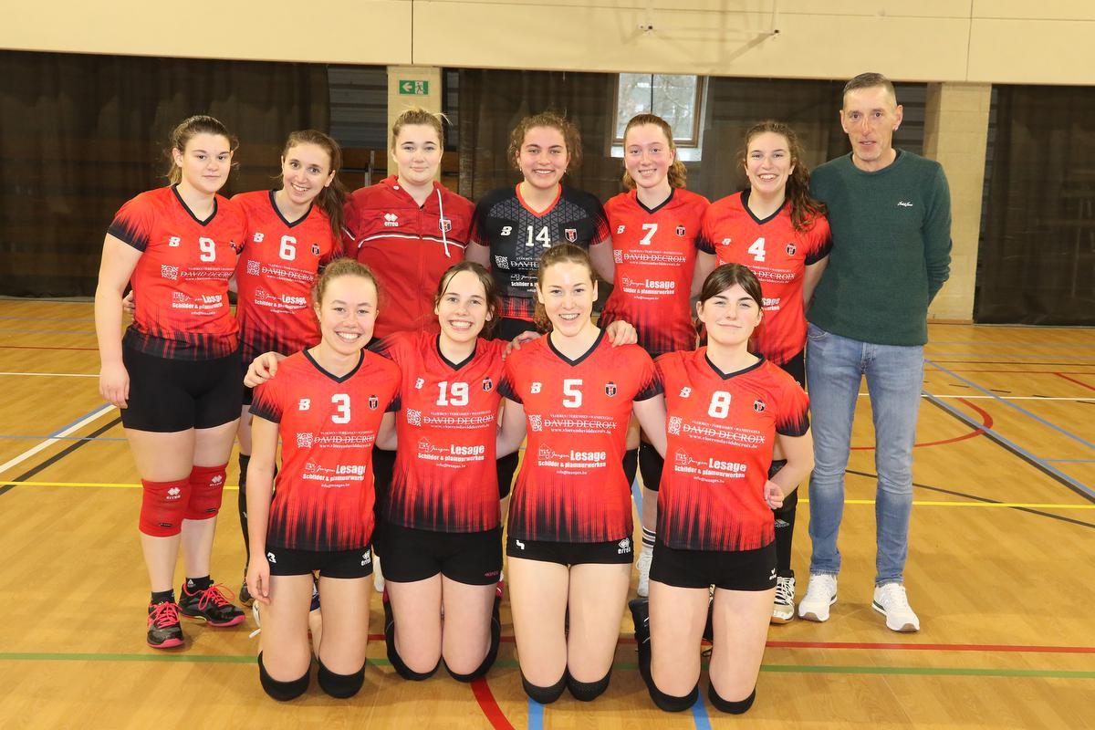 Dames van Katjes Ieper B doen ervaring op - KW.be