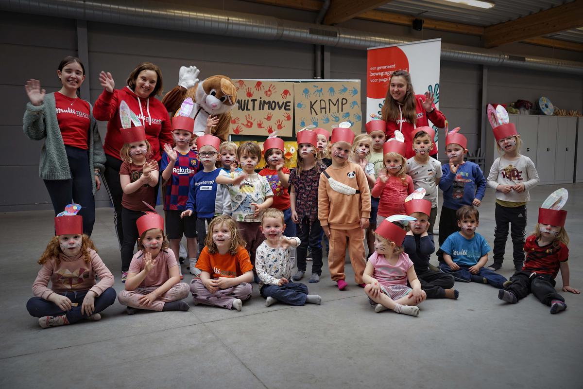 Multimove Lauwe krijgt paashaas op bezoek - KW.be