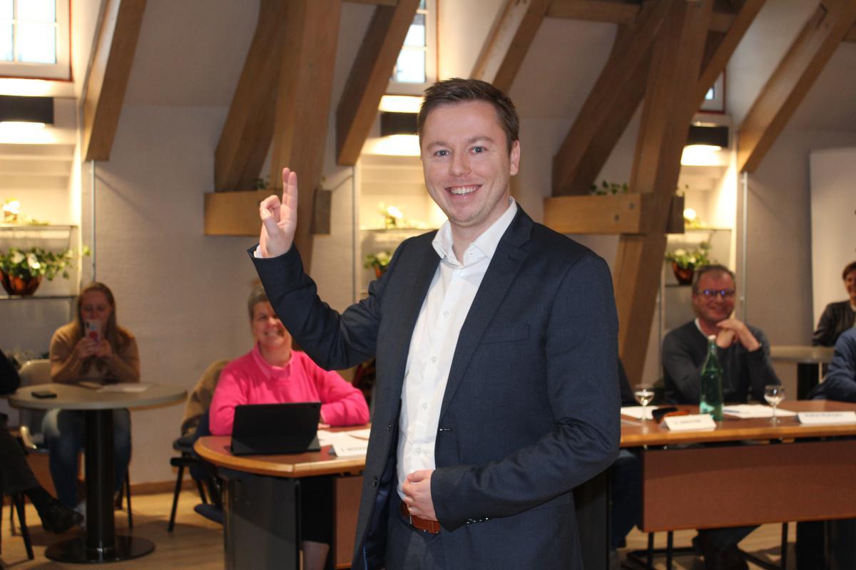 Simon De Witte volgt Guy Leleu op als financieel directeur van Hooglede ...