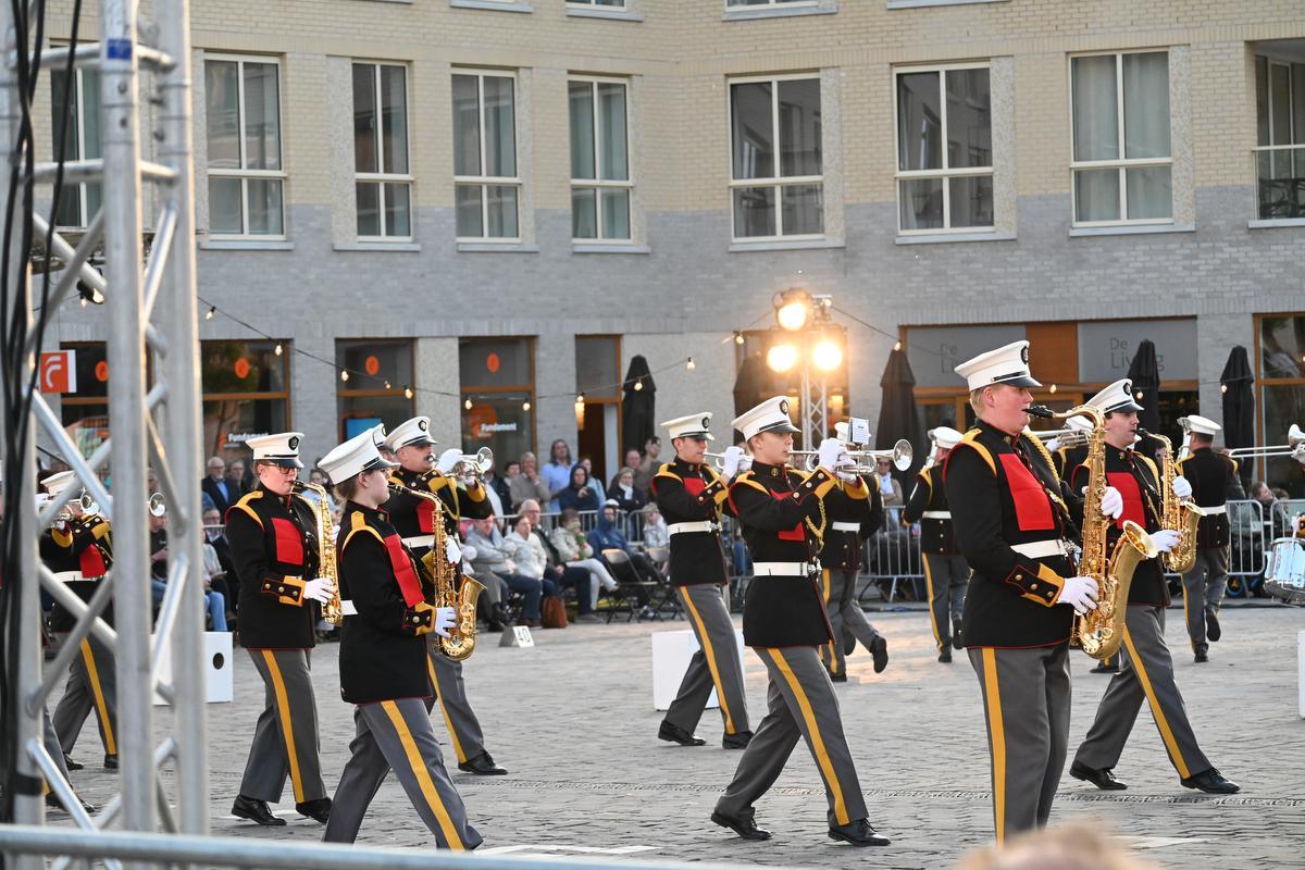 Meer dan duizend mensen komen bijeen voor avond vol muziek in Harelbeke ...