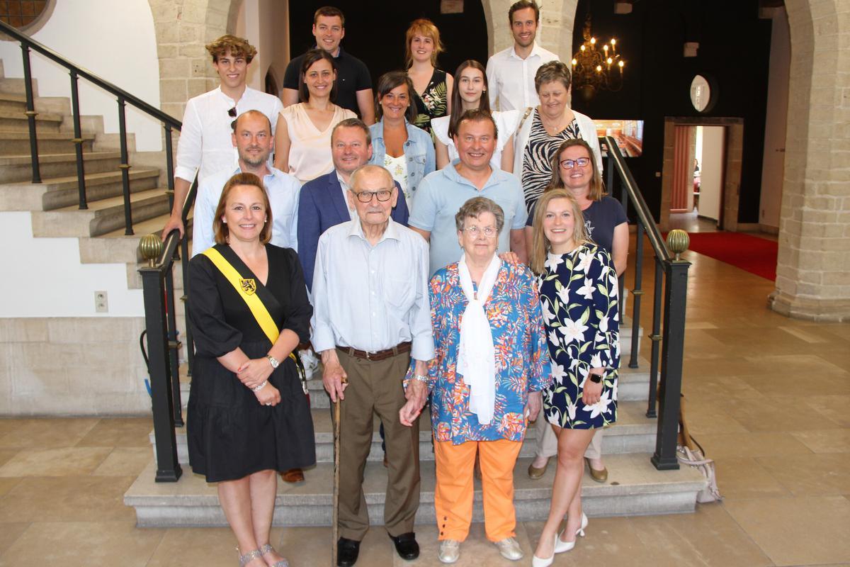 60 huwelijkskaarsen voor Christine en Edy - KW.be