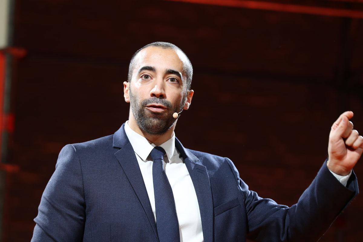 Sammy Mahdi (CD&V) pleit voor meer respect, grote hervormingen, en meer ...