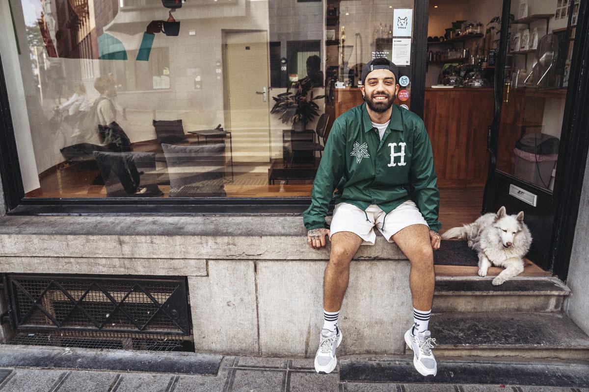 Barista Bassel Abou Fakher vluchtte uit Syrië en opende een koffiebar ...