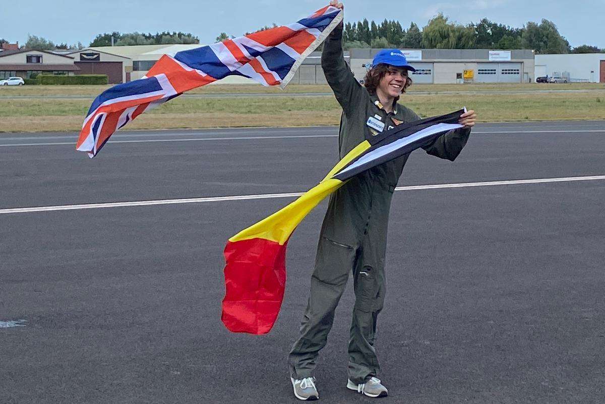 Mack Rutherford (17) maakt wereldtoer met ultralight vliegtuigje af ...