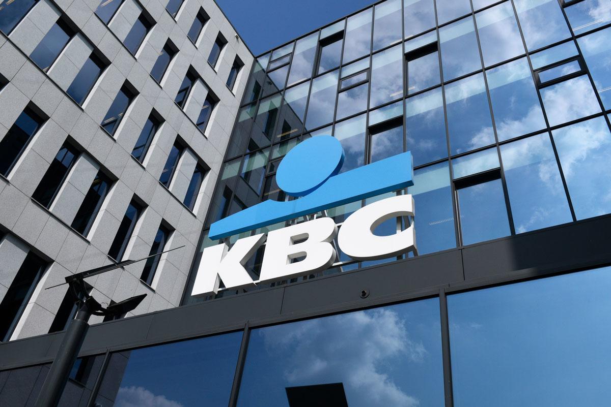 KBC wordt niet beloond voor sterke cijfers - Trends Kanaal Z