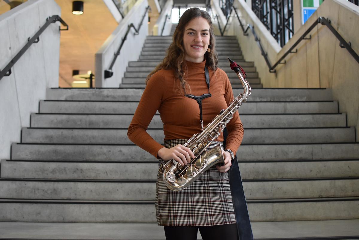 Jamina Devos is soliste op concert van Ypriana in Perron: “Instrument ...