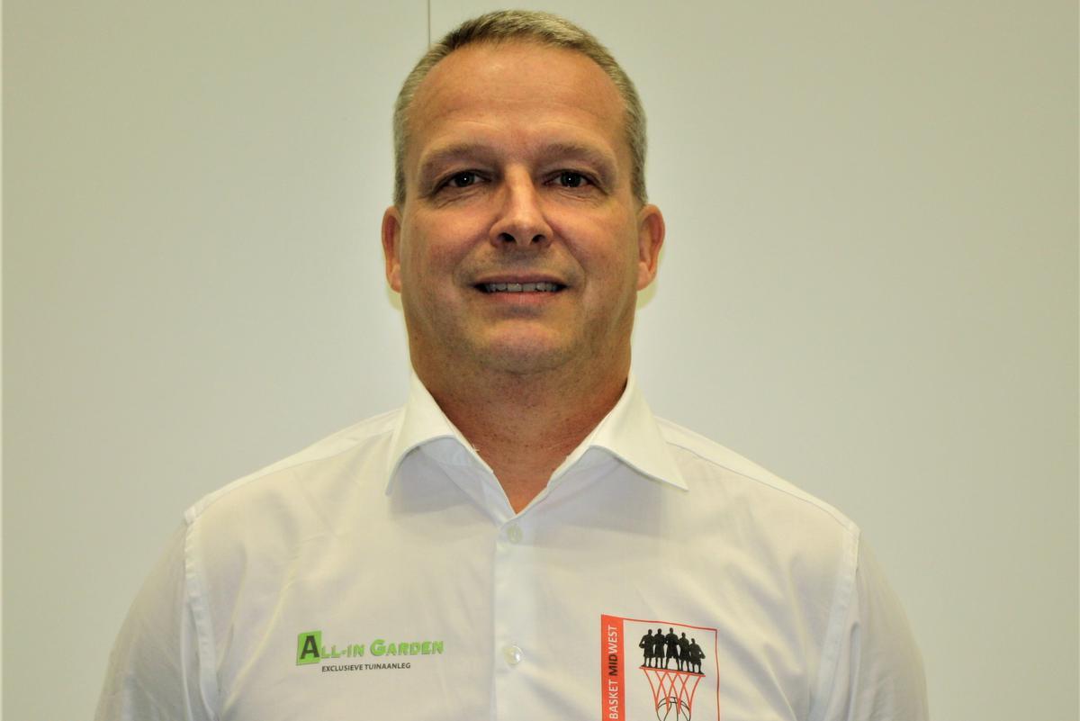 Basket Tielt One op bezoek bij de leider: “Derde promotie op rij is ...