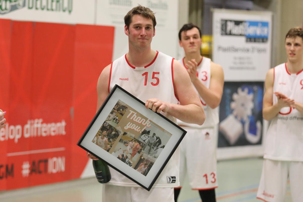 Aaron Van Vooren denkt nu nog even niet aan toekomst bij Falco Gent ...