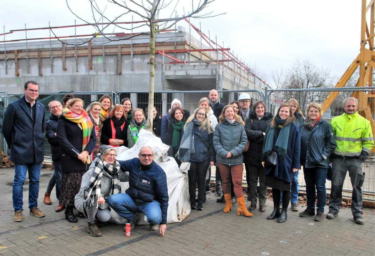 Meiboom geplant bij gemeenteschool De Vijf Wegen - KW.be