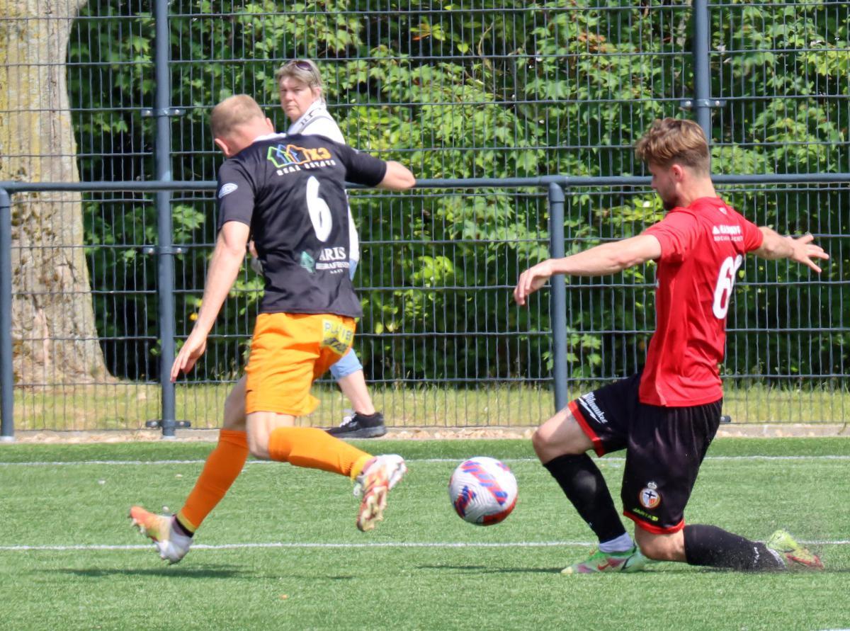 Mandel United stoot door en kan nu tegen Tubeke sportief het behoud in ...