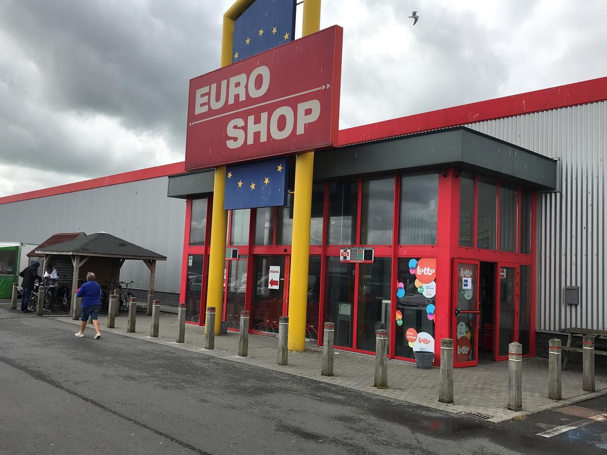 Zaakvoerder Euro Shop vrijgesproken - KW.be