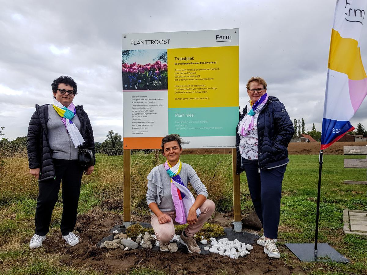 Ferm geeft Anzegemnaren een troostplek op herdenkingsheuvel - KW.be